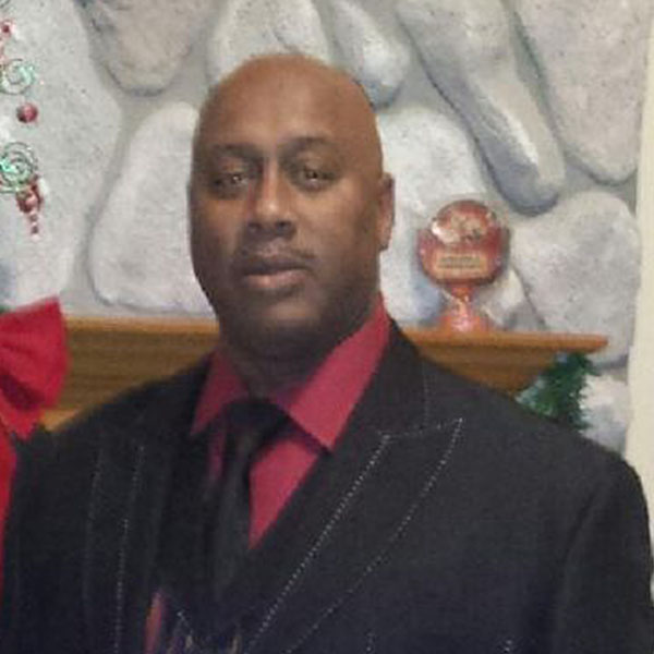 Toni Holton's Instagram, Twitter & Facebook on IDCrawl